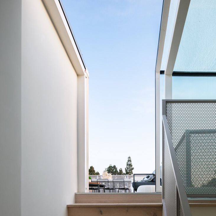 Glazing Vision Box Rooflights Feature In Stunning Homes In California