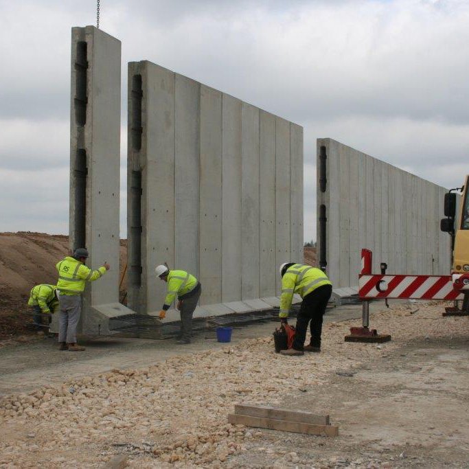 Shuttabloc retaining wall system
