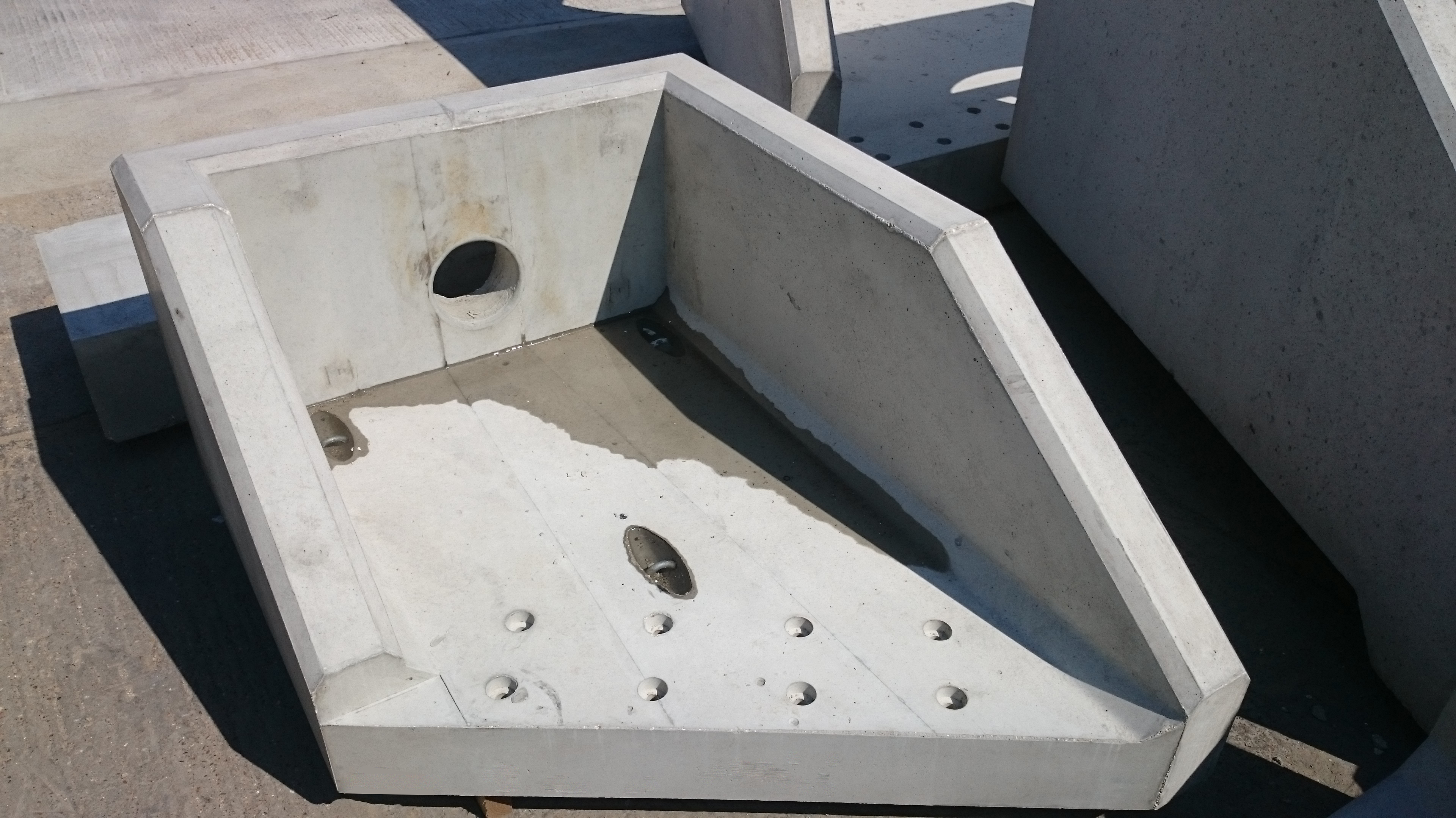 Precast Concrete Headwalls (Althon)