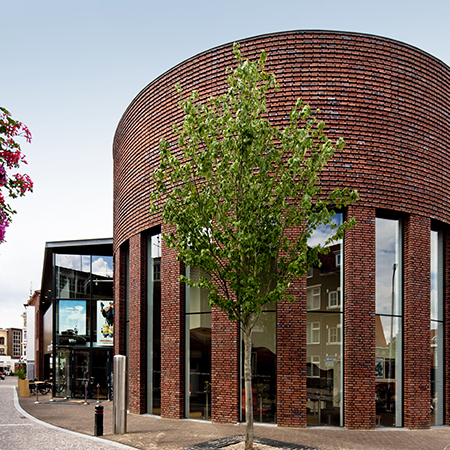 Discover how brick innovation takes architecture to a new level