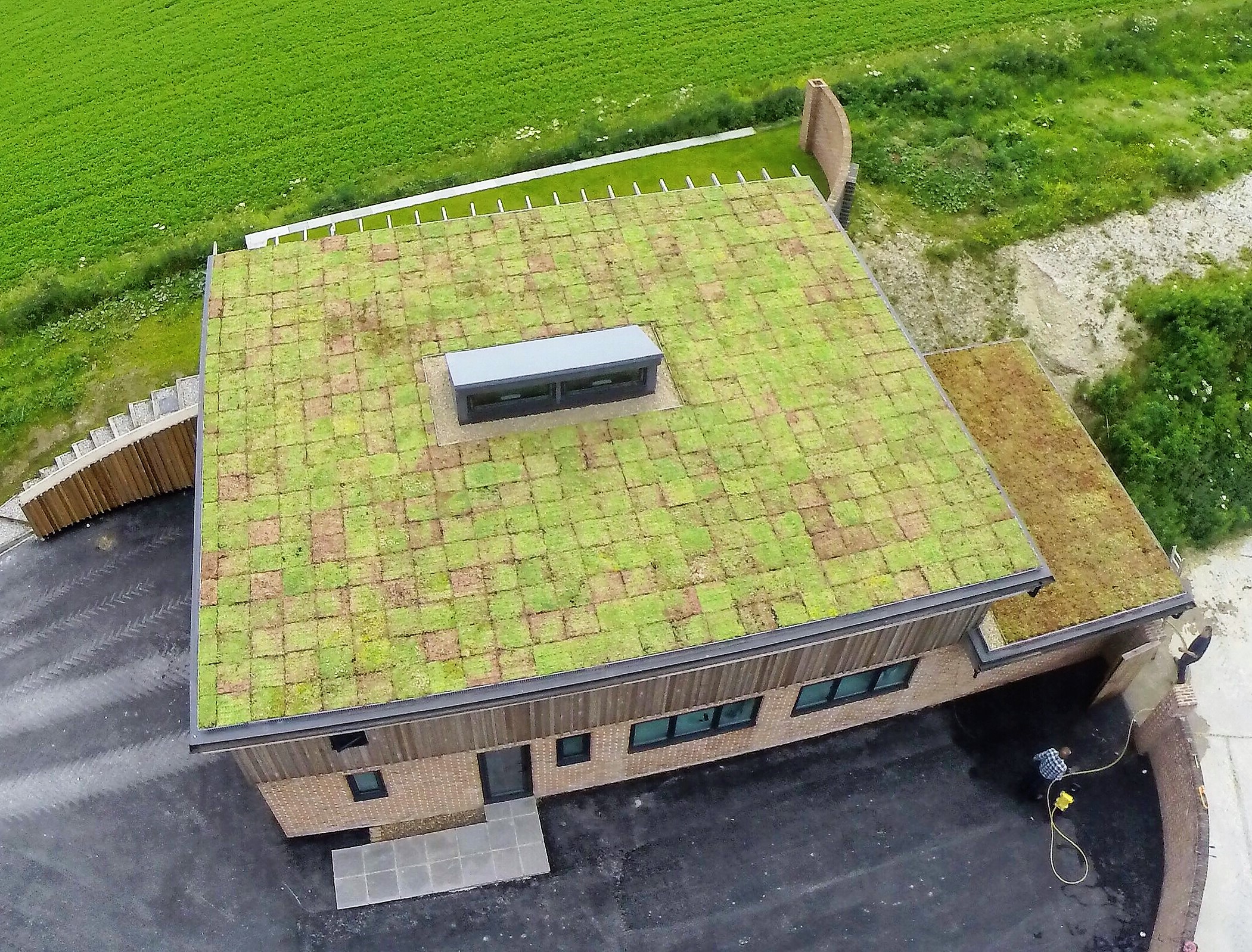 M-Trays® Modular Green Roof System (Wallbarn)