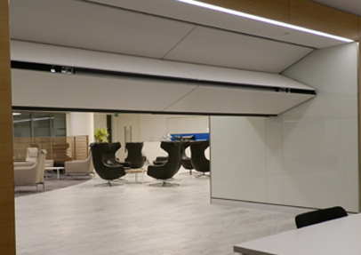 Style's Skyfold partition divides JLT auditorium