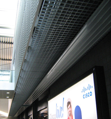 ExCel London ensures a warm welcome for visitors with the installation ...